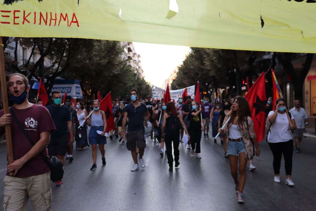 Άλλη μια φορά για τις πορείες της ΔΕΘ και την διχοτόμηση της τρίχας ...