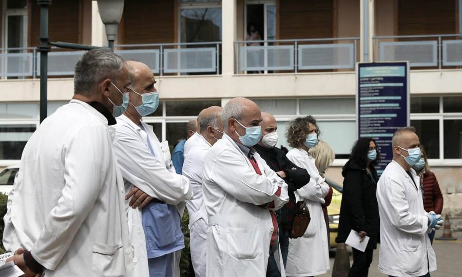 Εγκληματικές πολιτικές στην Υγεία: Υποχρεωτικές μετακινήσεις γιατρών ...